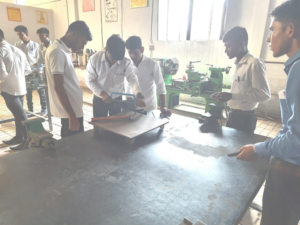 Advanced ITI College for Admission in 2024 - Moradabad Iti - Medium