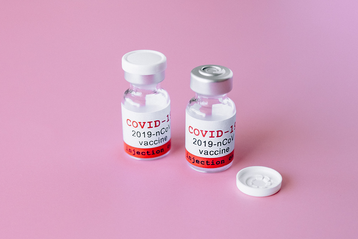 Moderna Vs. Pfizer mRNA Vaccines for Covid-19: The Key Points | by Shin ...