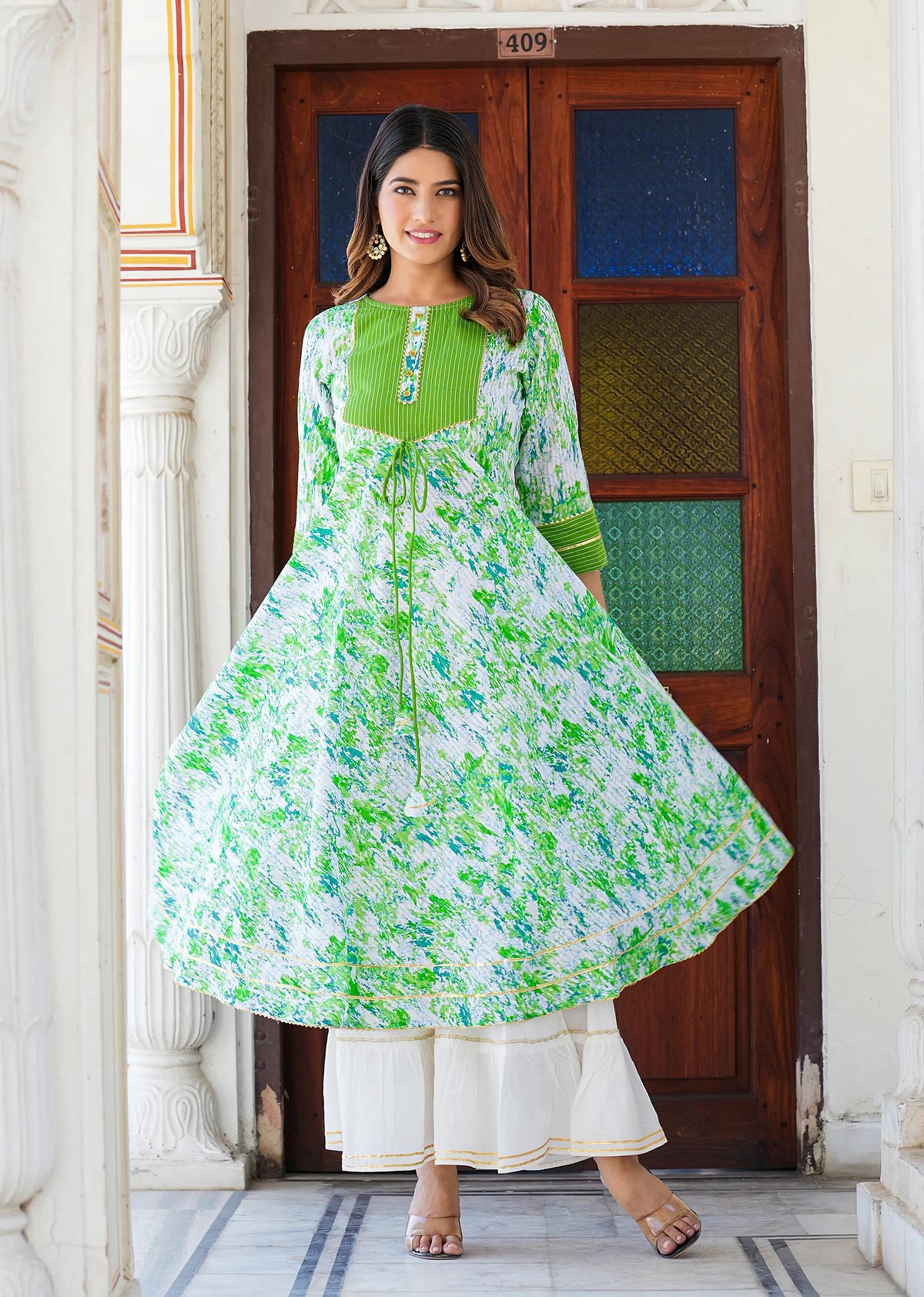 Bollywood Divas Rocking Anarkali Kurtis: A Style Sensation! | by Priti ...