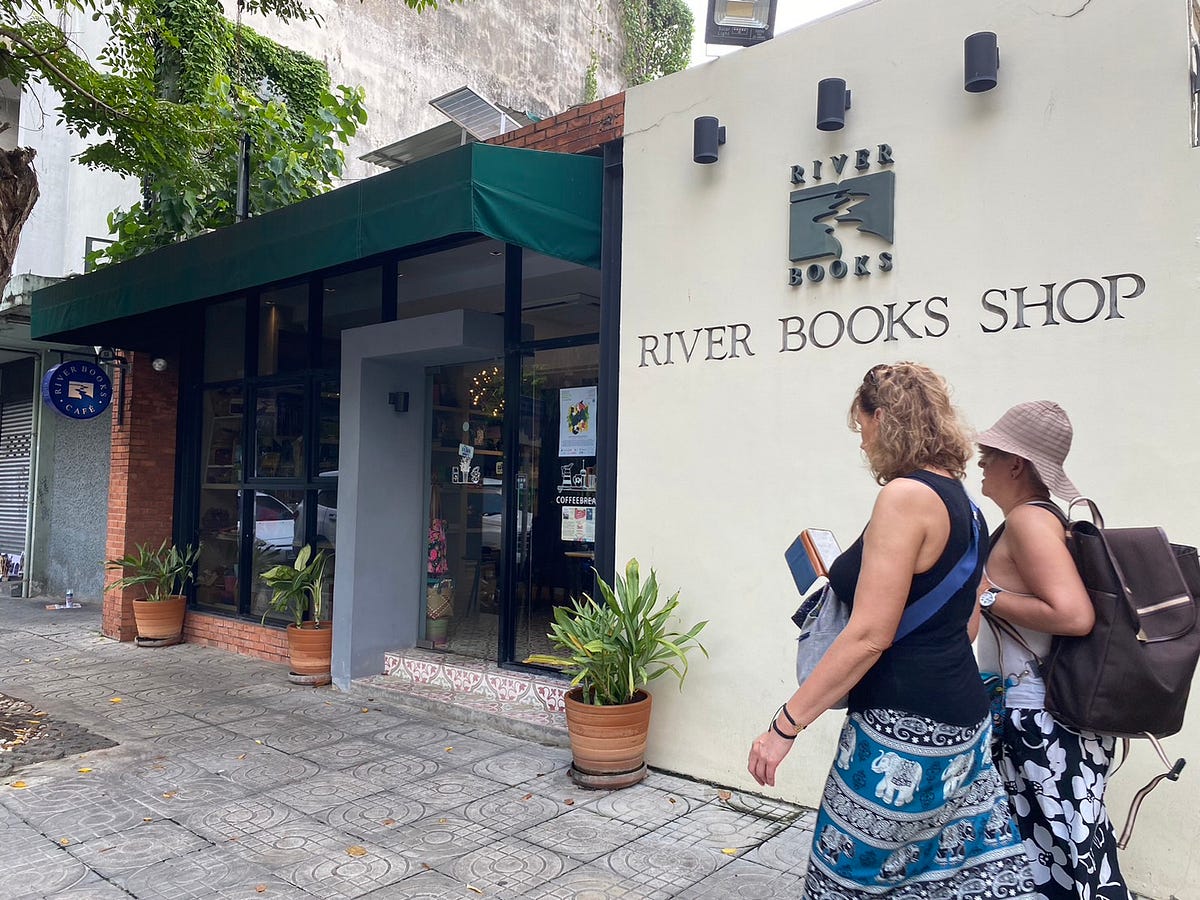 “River Bookshop” ร้านหนังสือข้างรั้ววัง | by ownlibrary_ | Jan, 2024 ...