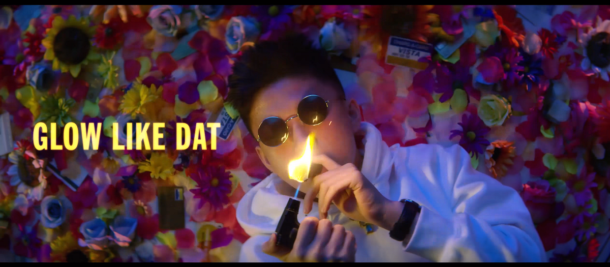 【音樂】Rich Brian(Chigga)：Glow like dat | by 晴耕雨讀 | Medium