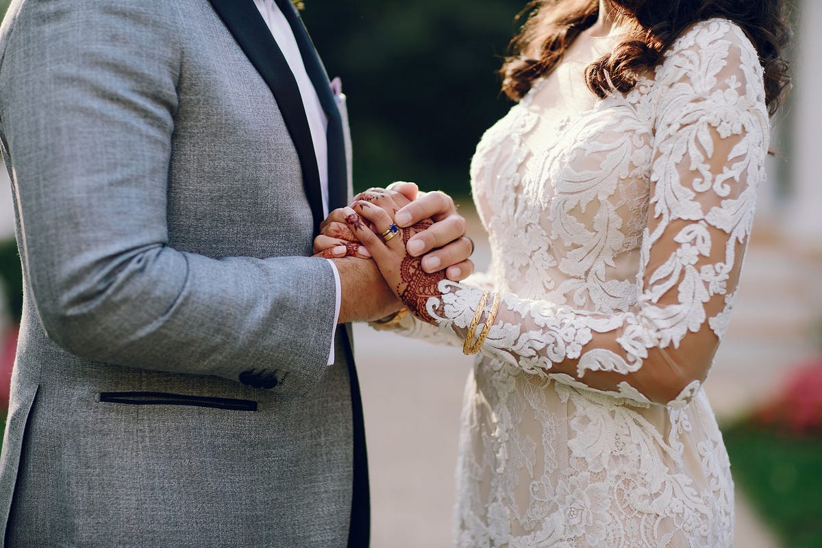 What's the History Behind the "Shotgun Wedding" and Is It a Good Idea ...