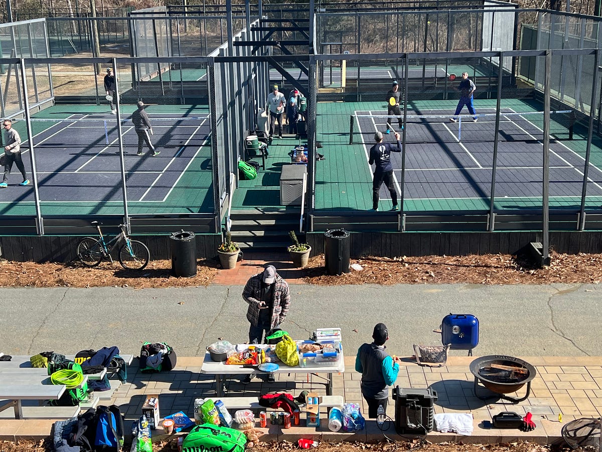 Platform Tennis: Friendship! - MK - Medium