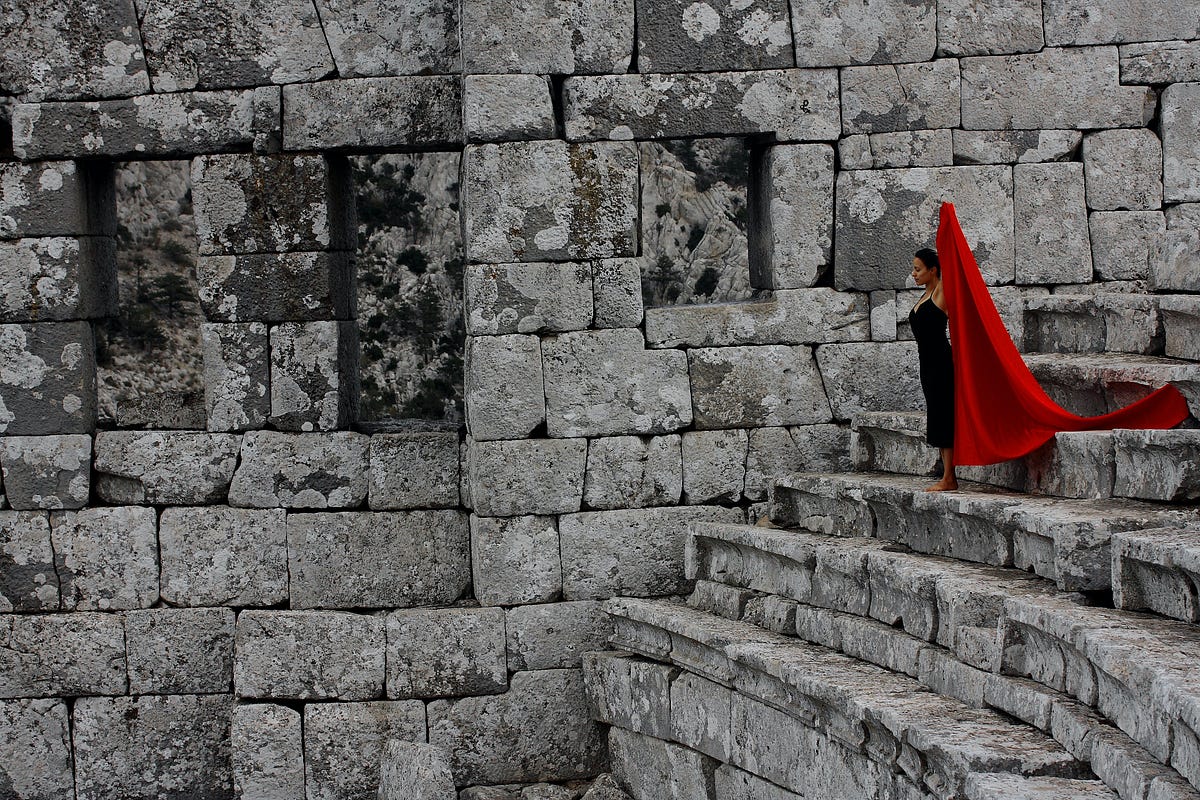 Strong Walls - The Lark - Medium