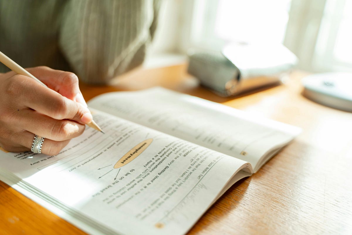 Do Your Training Materials Measure Up? The Workbook vs. Handouts ...