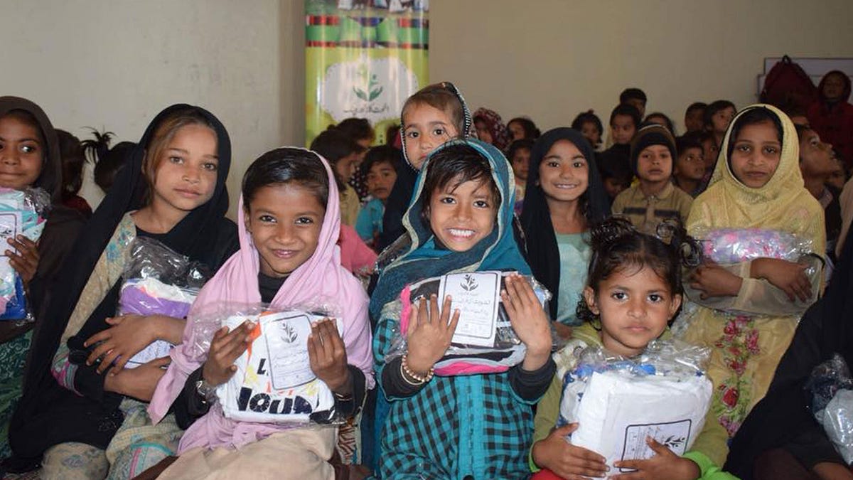 Akhuwat cloth Bank. Doing things for others whether small… | by Wajeeha ...