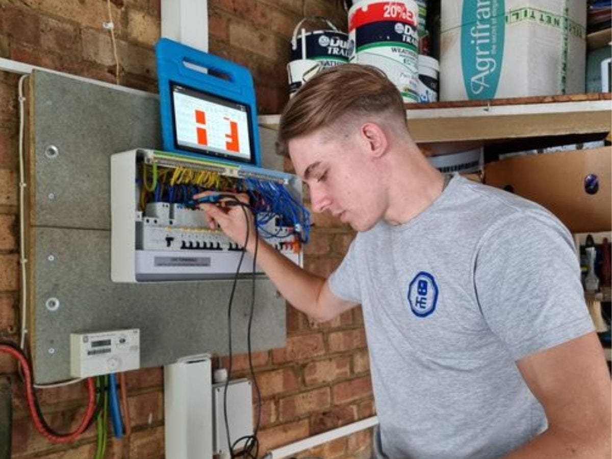 Decoding the Qualities of a Dependable Emergency Electrician: A Vital ...