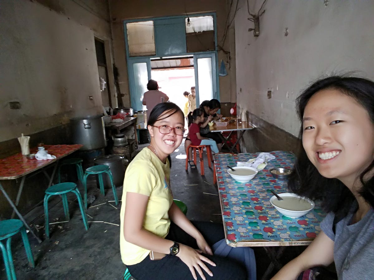 Day 2: Factory, Taobao, Rain. Good morning! With a hearty breakfast ...