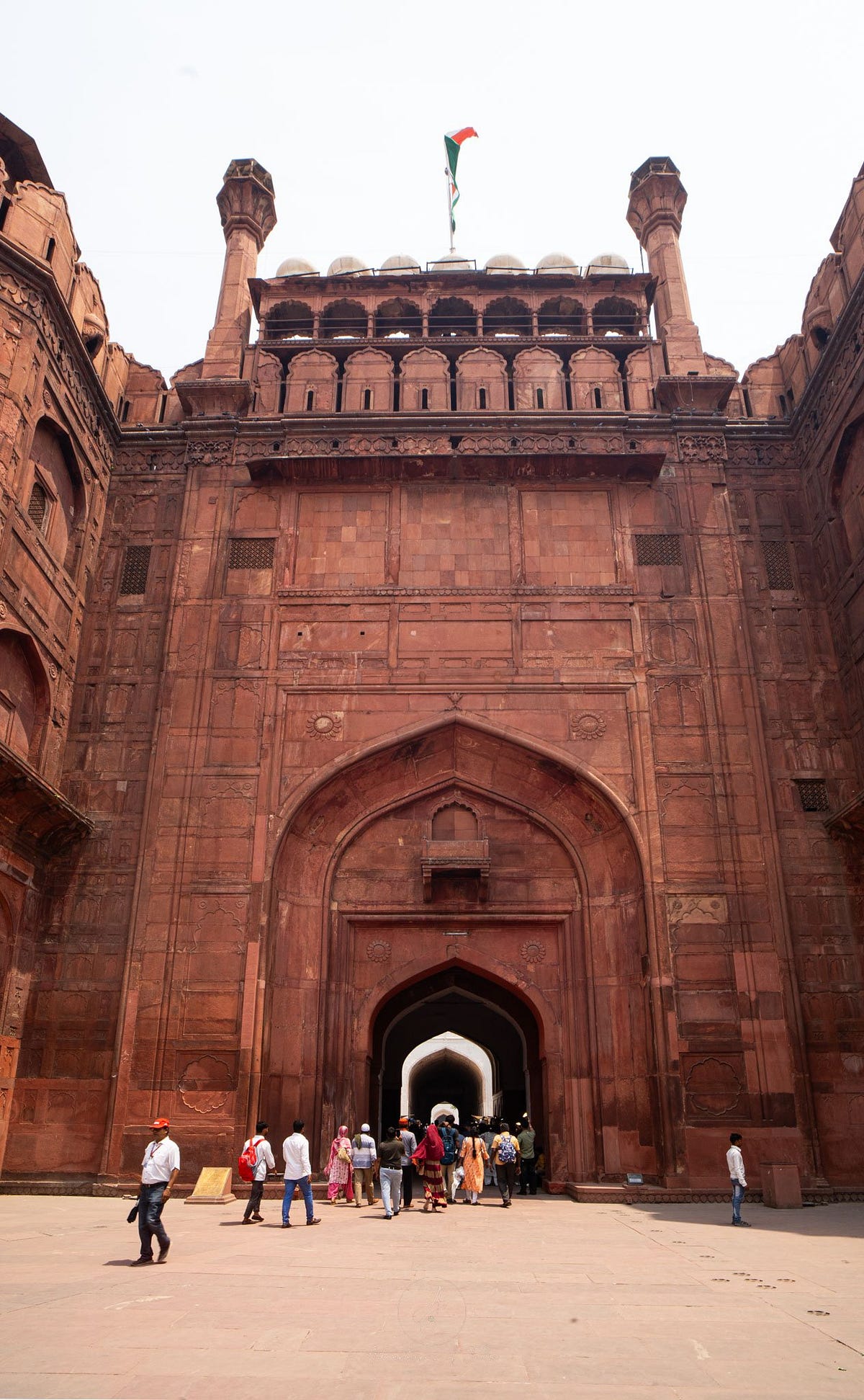 Lal Qila: behind the red walls. Abstract | by Anvi Gumber | Medium