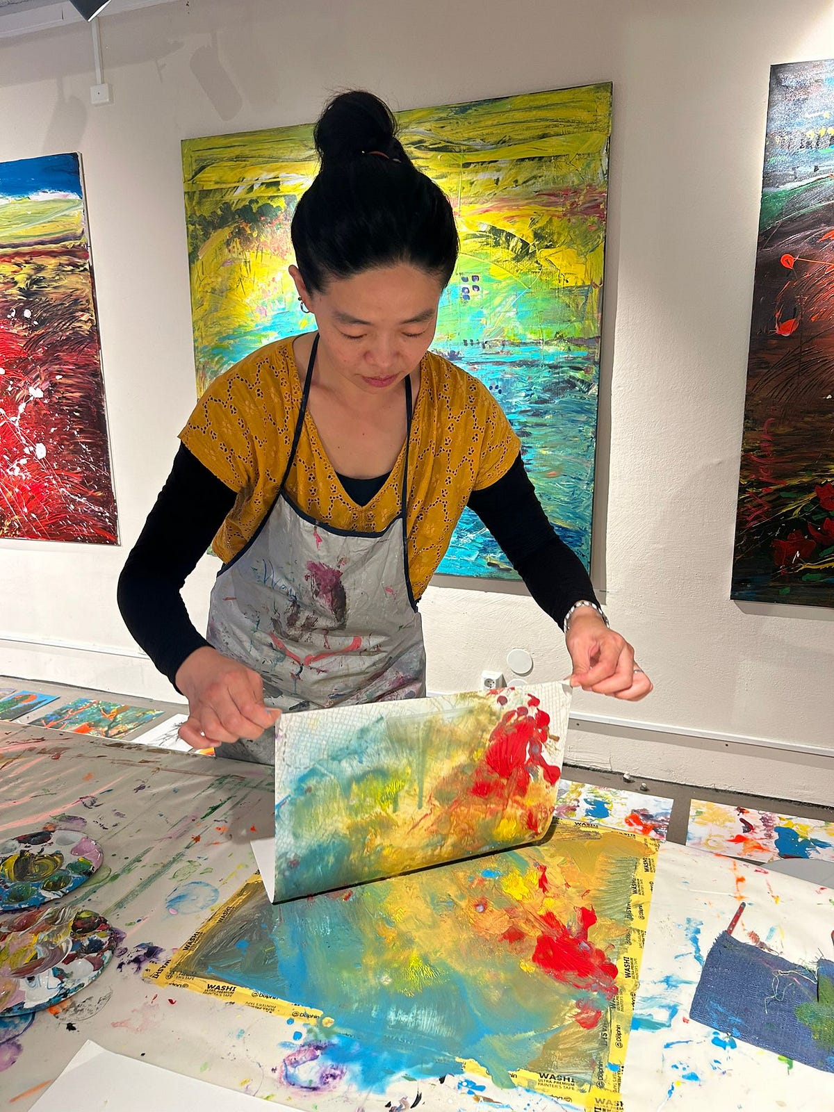I’m afraid I won’t be able to learn acrylic painting from that female ...