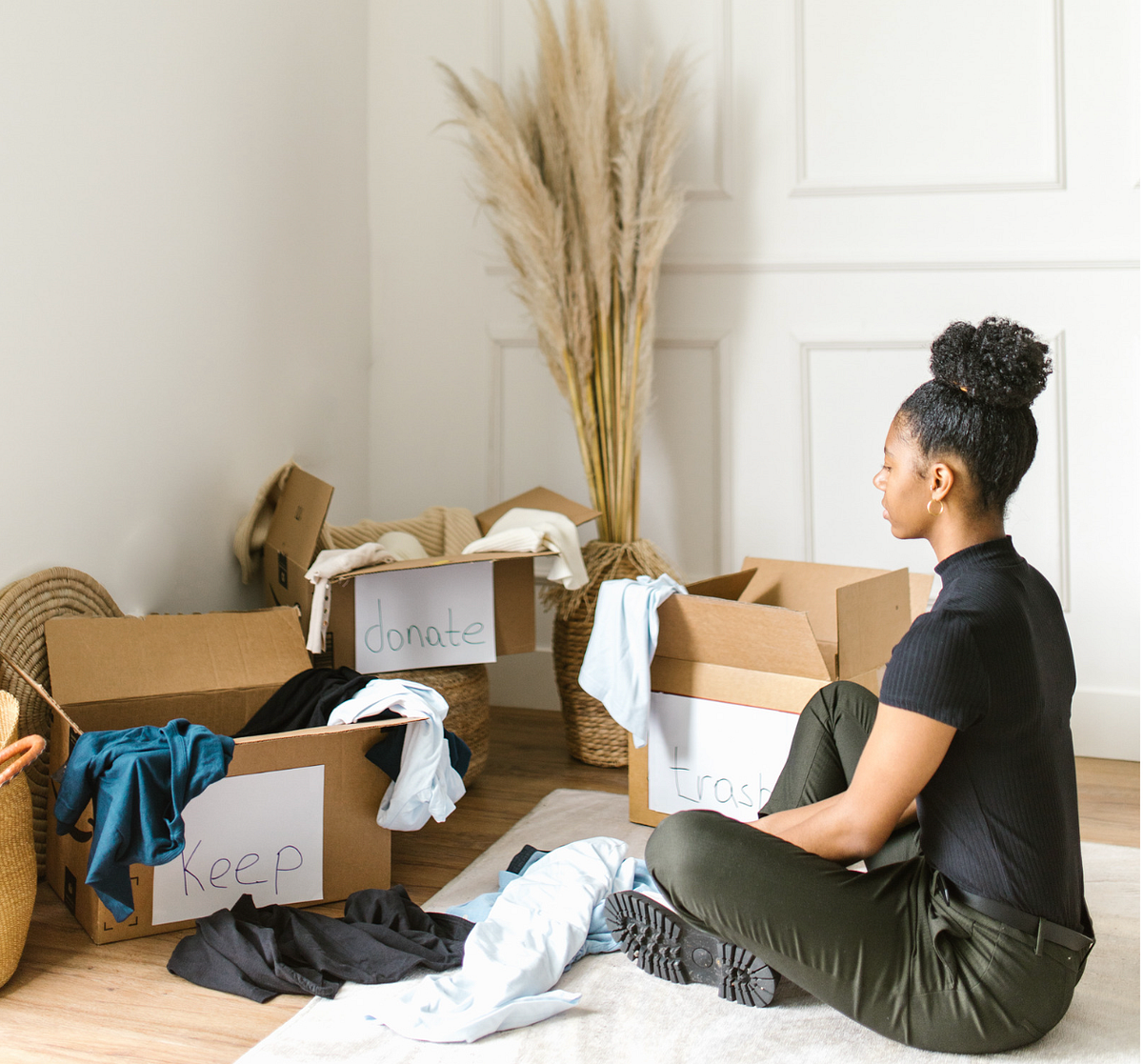 Steps to Declutter your home and enjoy stress-free and organised living ...