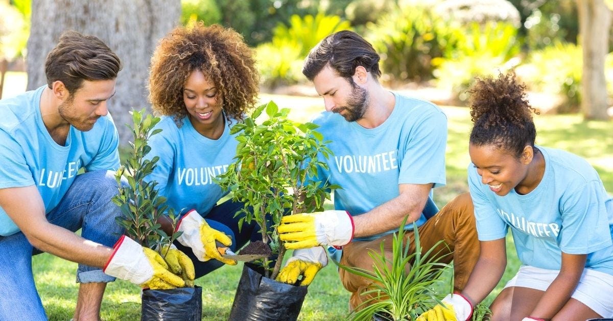 Why Volunteer? Three Benefits of Volunteering that Will Inspire You to ...