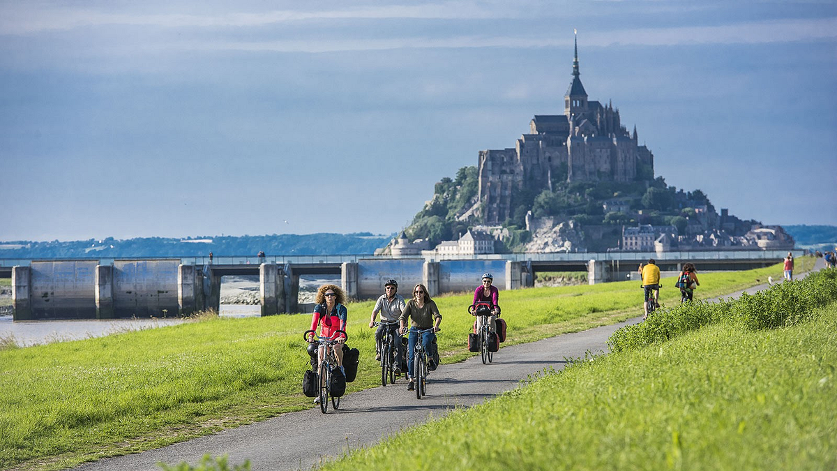 Exploring the Best Cycling Routes in Normandy | by Paris city trip ...