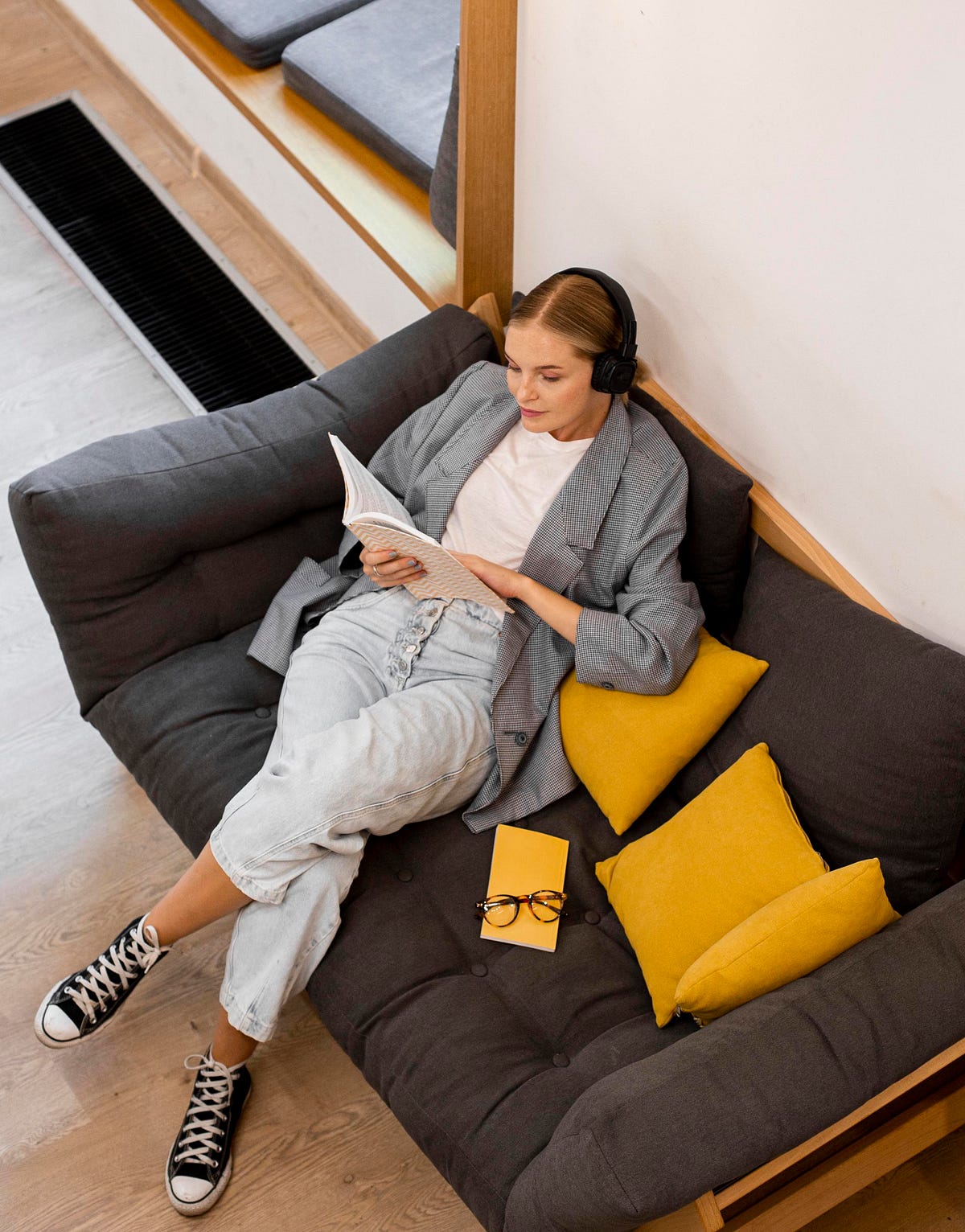 Navigating Landlord-Tenant Laws: A Basic Guide | by Uniplaces team ...