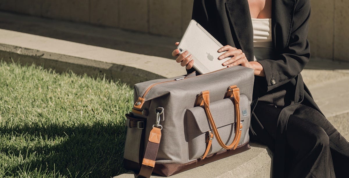 Should I keep my laptop in a plastic bag? | by Szoneier Bag ...