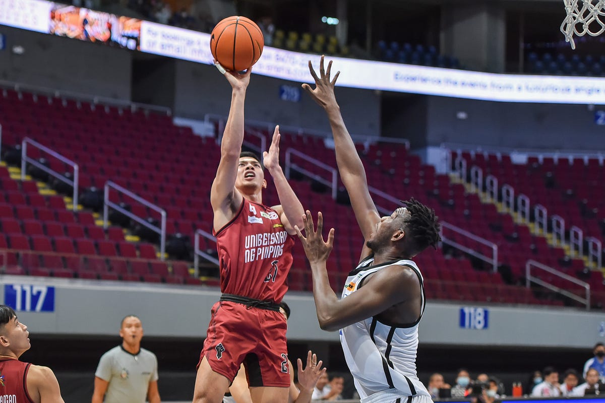 CJ Cansino delivers a stellar 21-point debut at the UAAP Season 84 Men ...