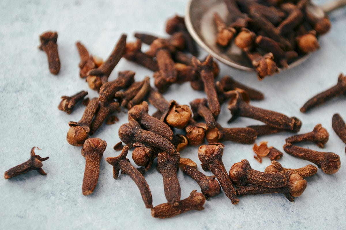 What Happens When You Take 2 Cloves Everyday After 50 | Cloves Benefits ...