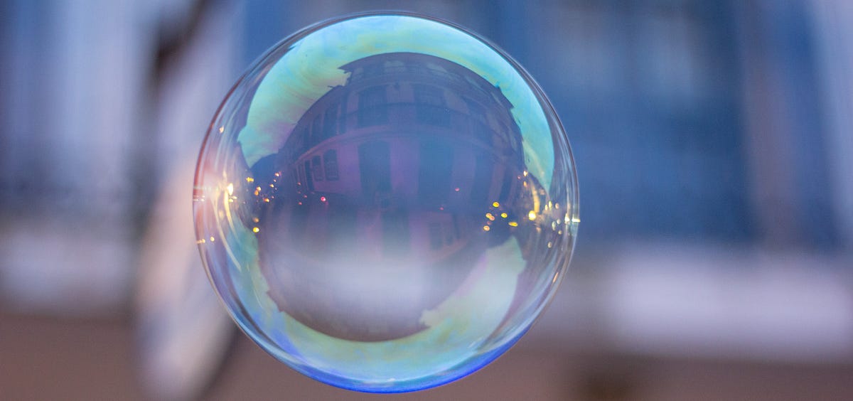The Media Bubble from a Finance Perspective | by Wendeline Zhang | Medium