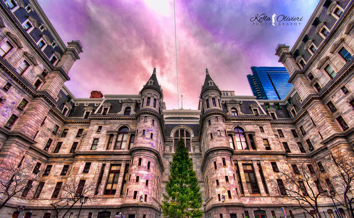 Entering the Palace. By Anna Duan | by SafeKidsStories | Safe Kids Stories
