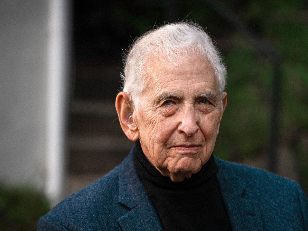 Where is Daniel Ellsberg Now? Wife, Age, Children, Family, Net Worth ...