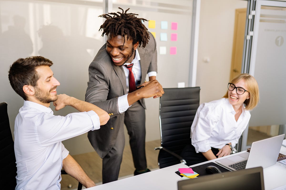 12 Morale-Building Moves That Cost Next to Nothing | ProofHub Blog