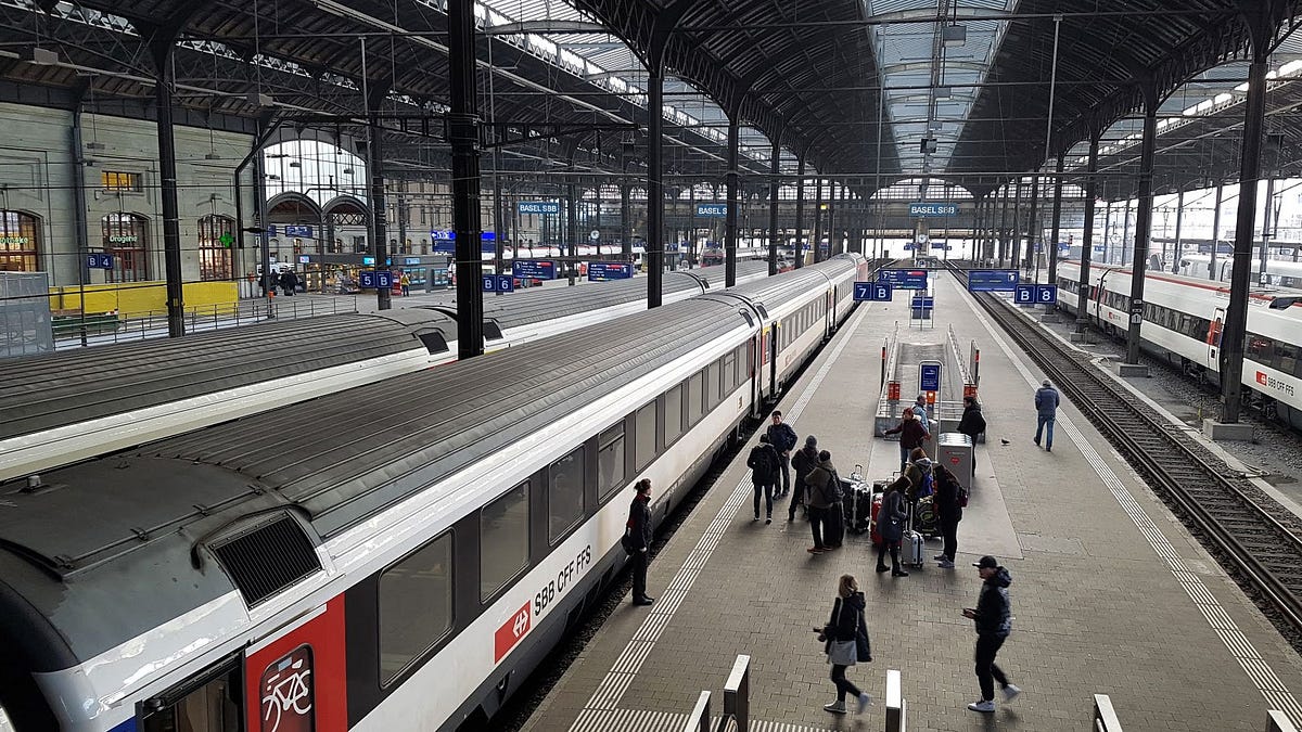 Beyond selfie sticks: how Chinese tourists really view Switzerland | by ...