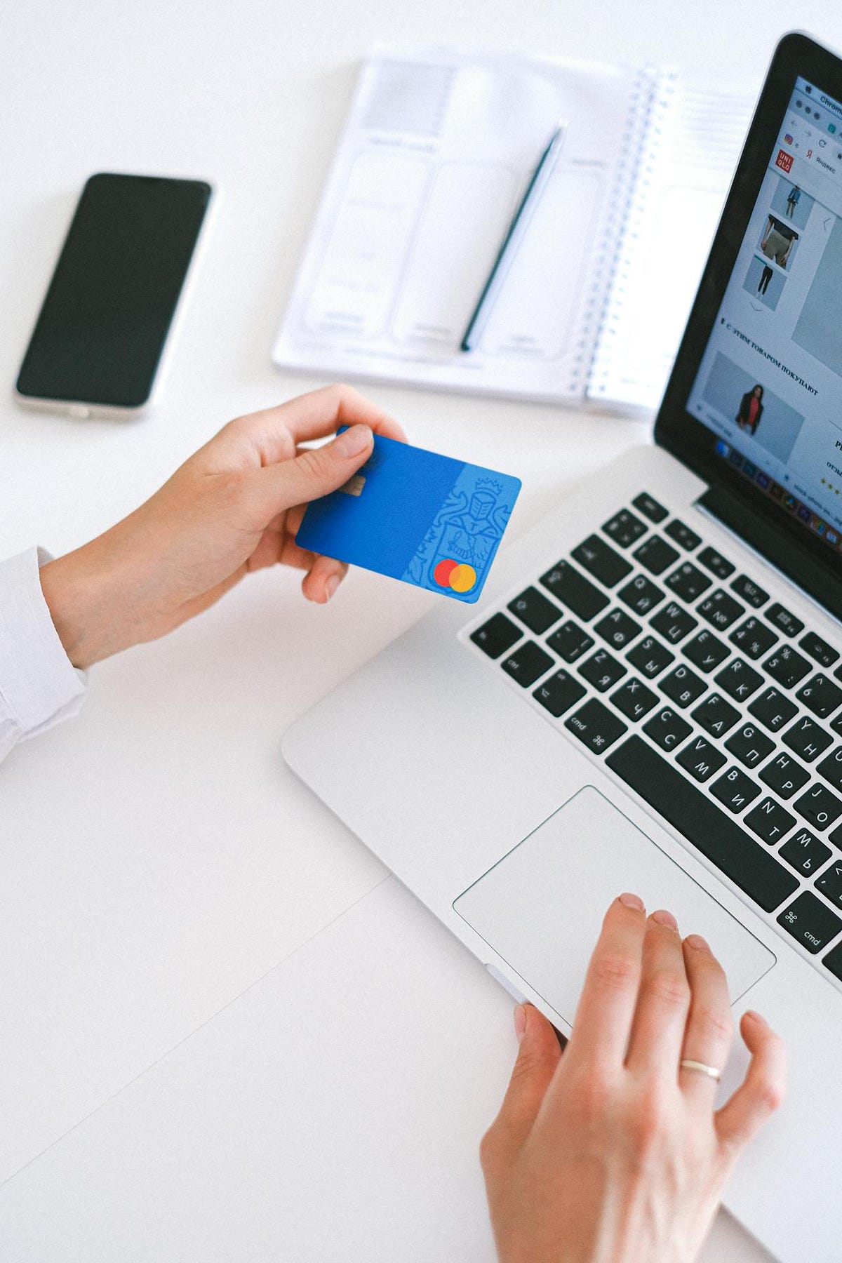 Revolutionizing Banking with Revolut: A Seamless Blend of Digital ...