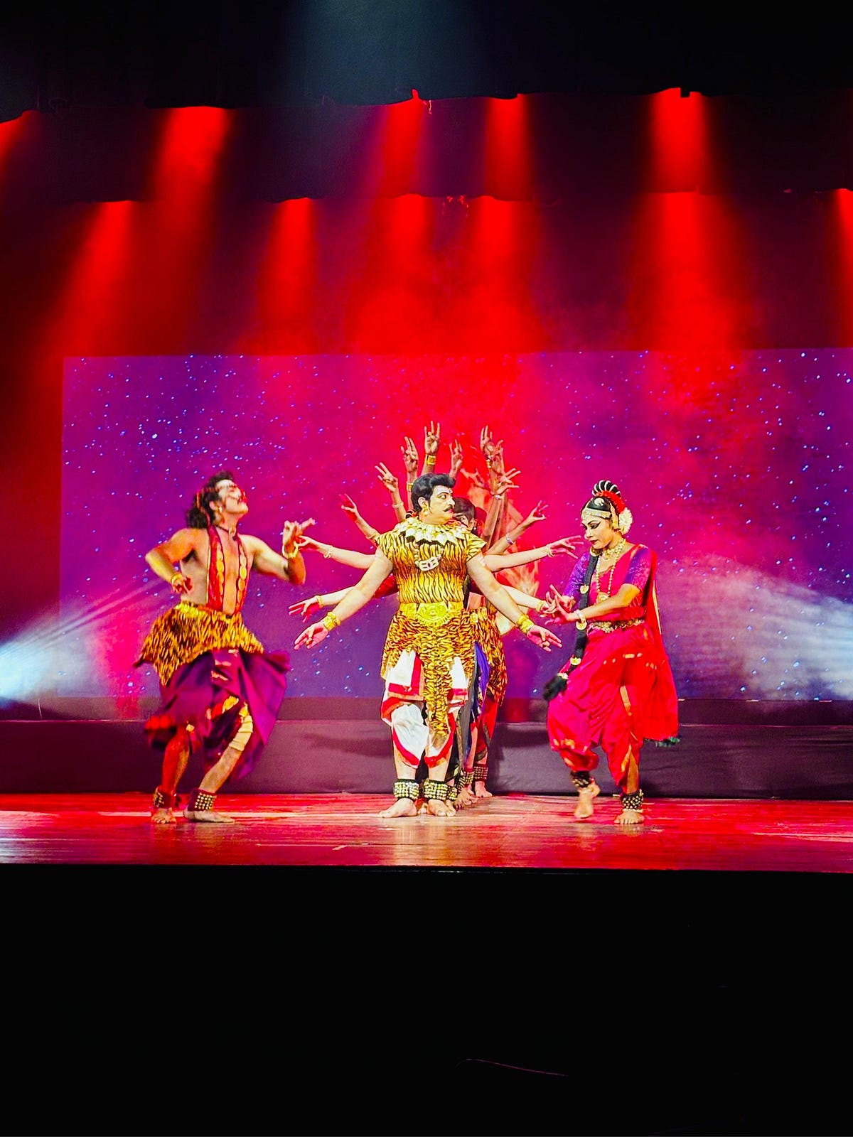 Creativity in Leadership: Why Every Great Leader is an Artist | by Manjunatha Hebbar | Medium