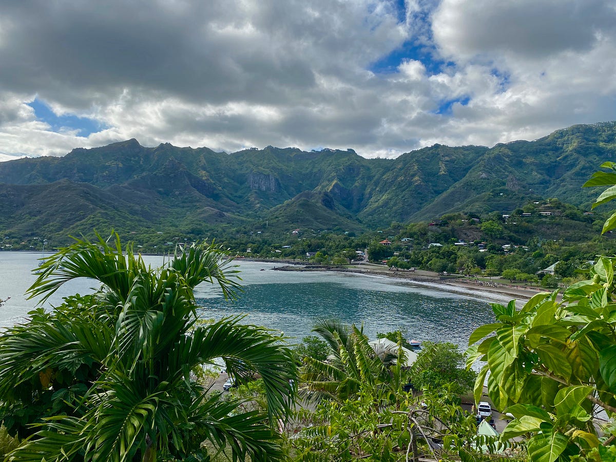 French Polynesia. Family Ties | by Alanna McLeod | How We Remember | Medium