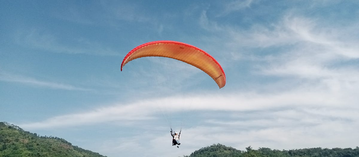 Mengudara dan Kemampuan untuk Mendengarkan. | by Perkarabaca_ | Medium