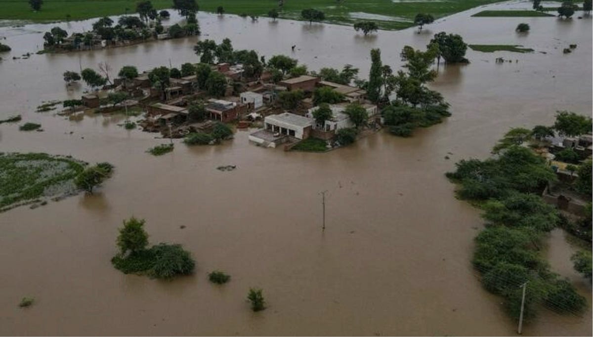 Between Extremes: Pakistan’s Climate Crossroads of 2025 | by Hafiz Muhammad Hanzala baz | Medium