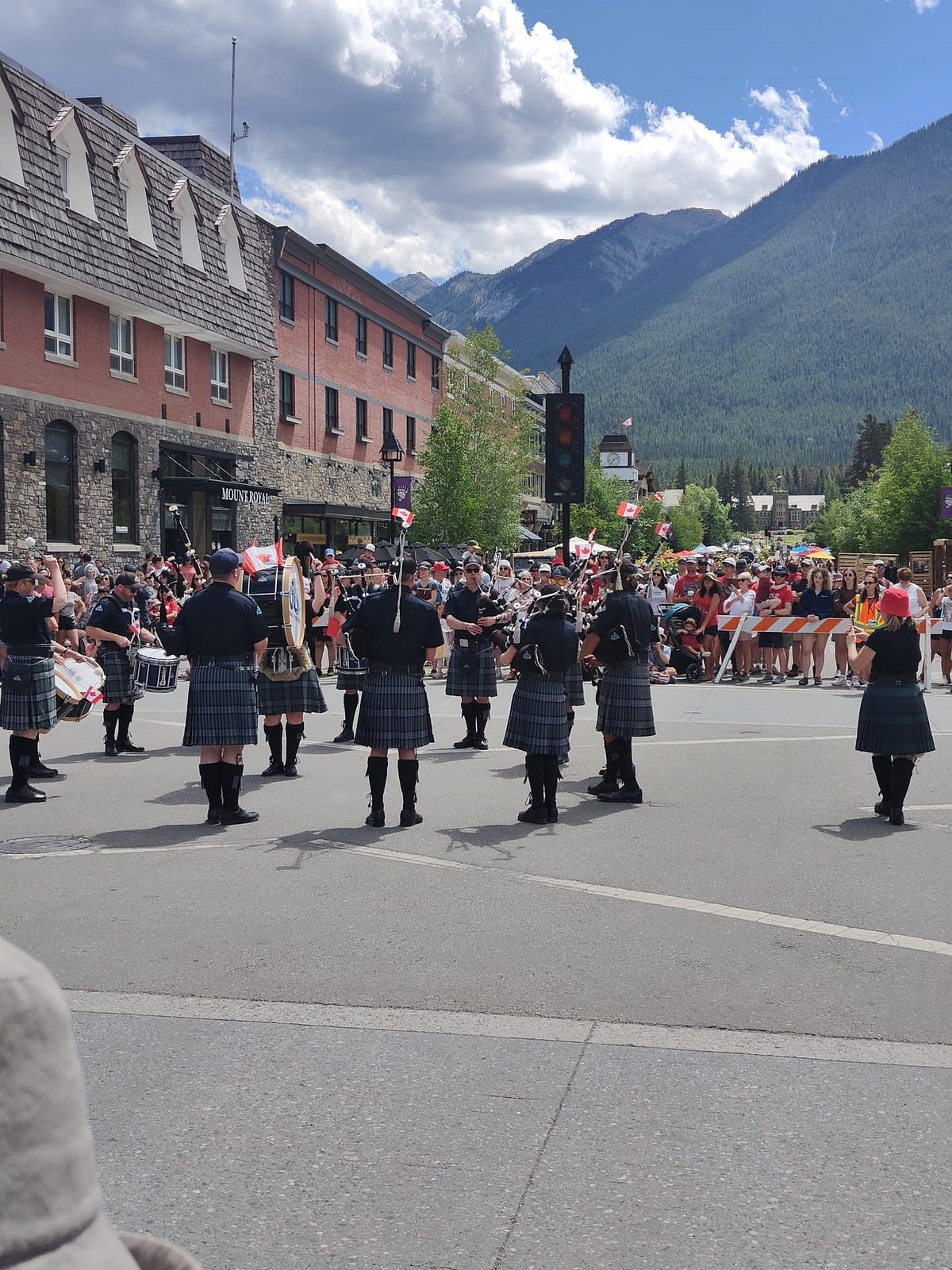 Exploring the Majestic Beauty of Banff: My Unforgettable Journey (Part ...