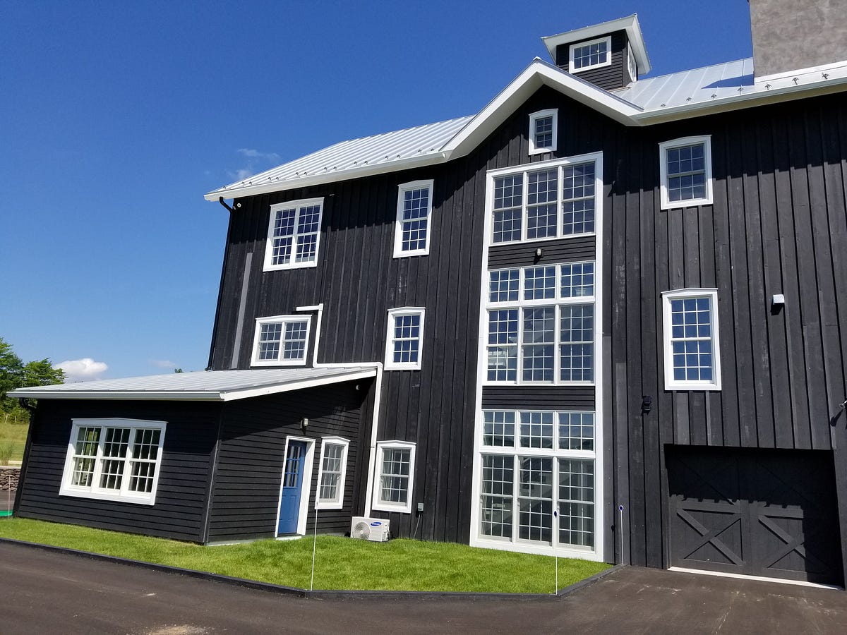 Gutter Cleaning. Top Notch Seamless Gutters | by Eric Dickel | Medium