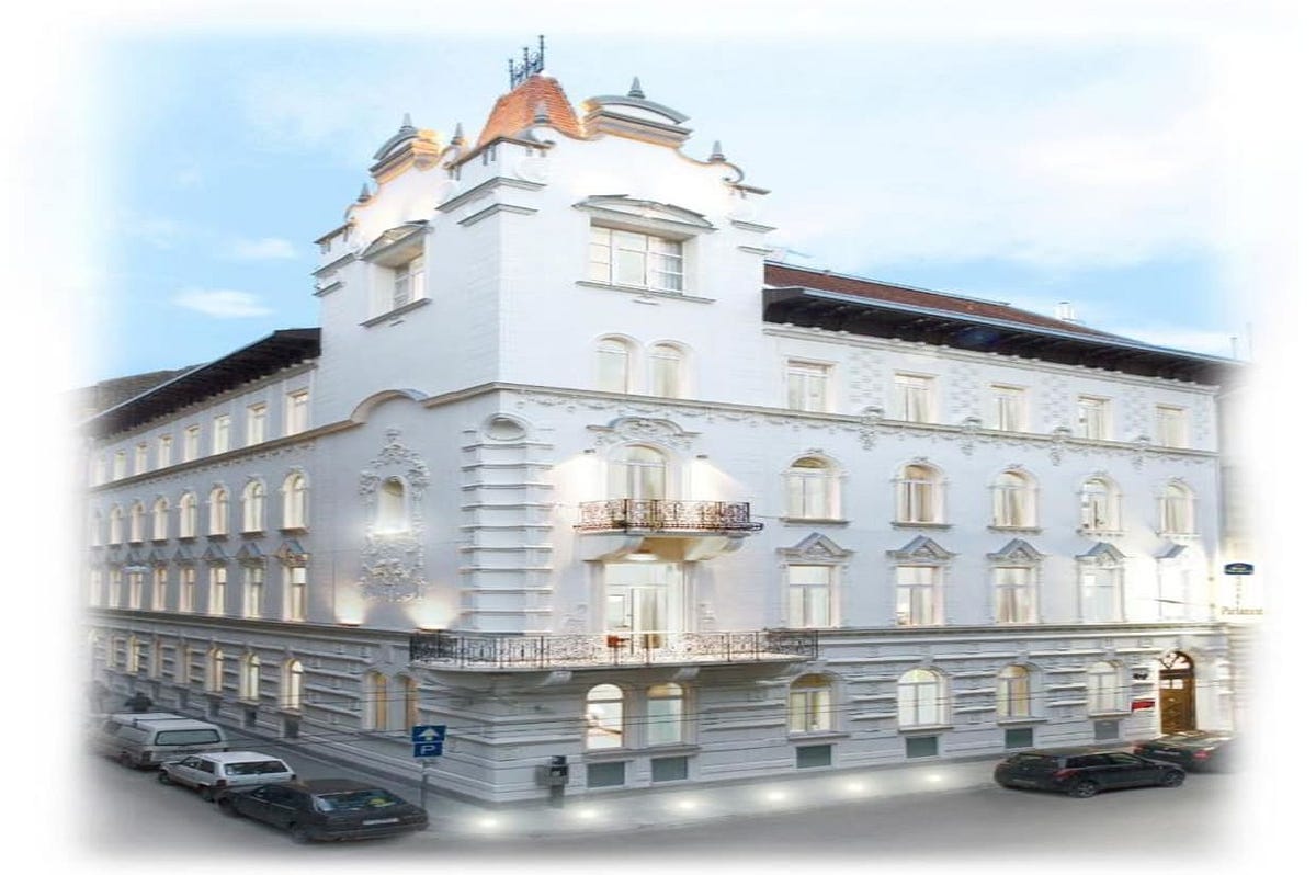 Experience Luxury and Elegance at Ikonik Parlament | by Oğuzhan Arkan | Medium