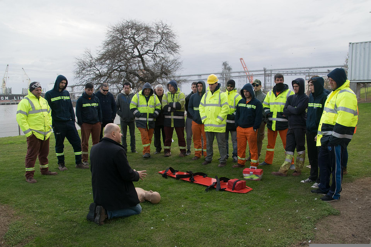 A Comprehensive Guide To Workplace First Aid Training | by William Maddox | Medium