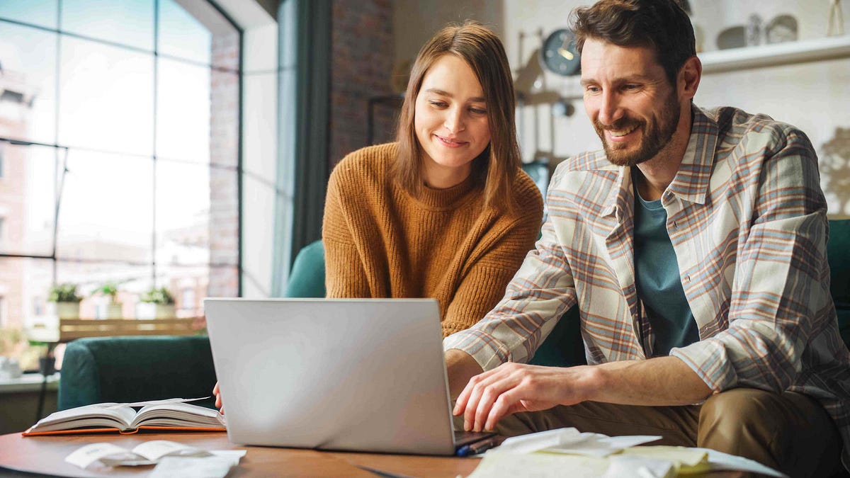 Annualize: Definition, Formulas, and Examples | by MoneySourceDeals ... Annualize: Definition, Formulas, and Examples | by MoneySourceDeals ...