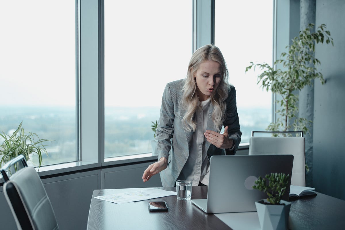 5 Nonverbal Signs in Zoom Meeting That Are Impossible to Fake. | by ...