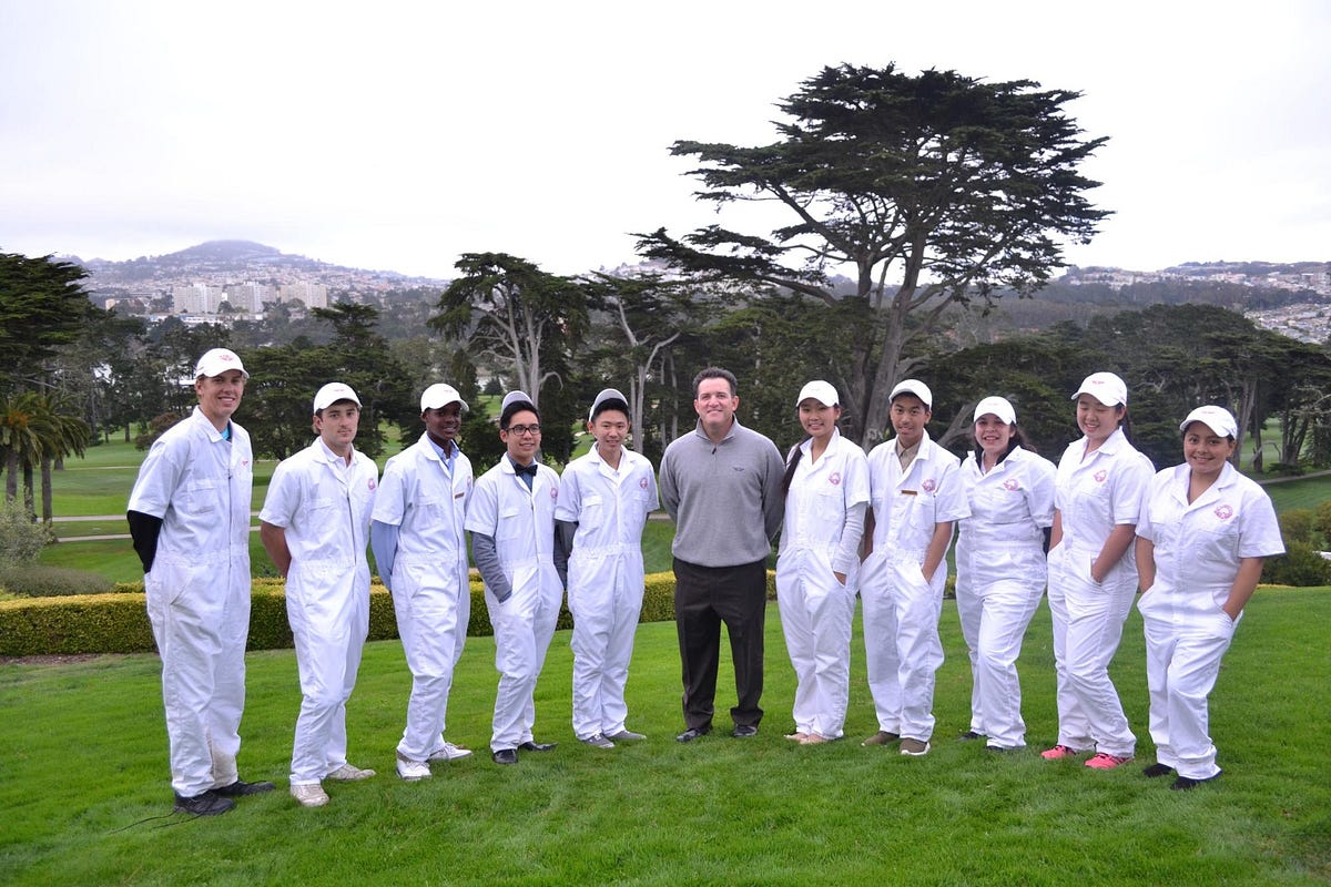 I Learned How to Work on a Team With the Junior Caddie Program | by ...