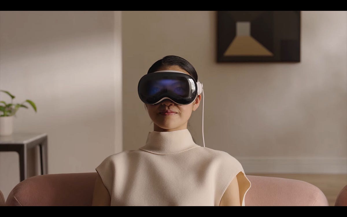 Decoding Wearable Tech Consumer Sentiments A Data Driven Exploration
