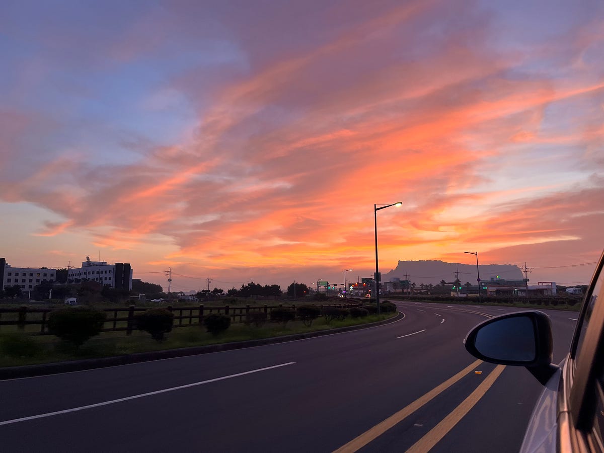 啟程上路：突破自我的寫作契機 - 李芯恩Cynthia - Medium
