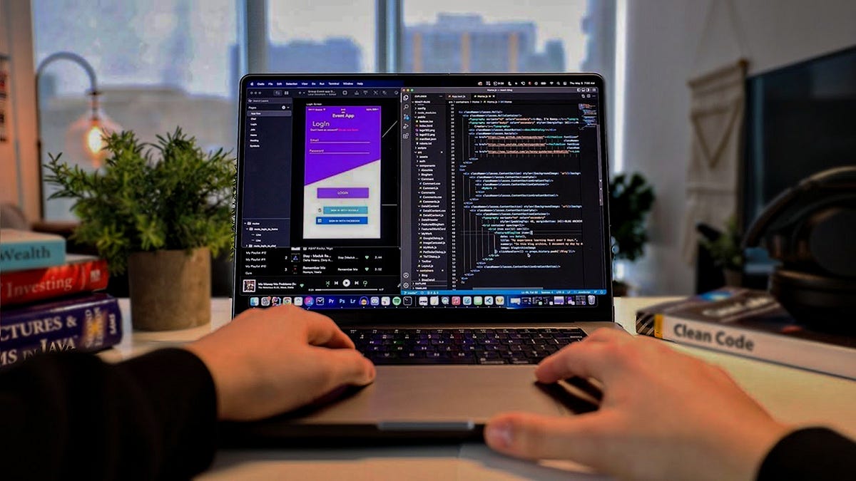 Myths about becoming a software developer 😳 | by Alex Alvarado | Sep ...