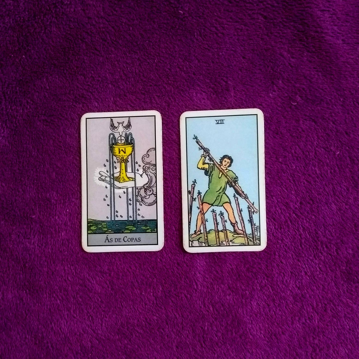 Ás de Copas e 7 de Paus. Terça, 14 de Agosto de 2018 | by Arcana Luz ...