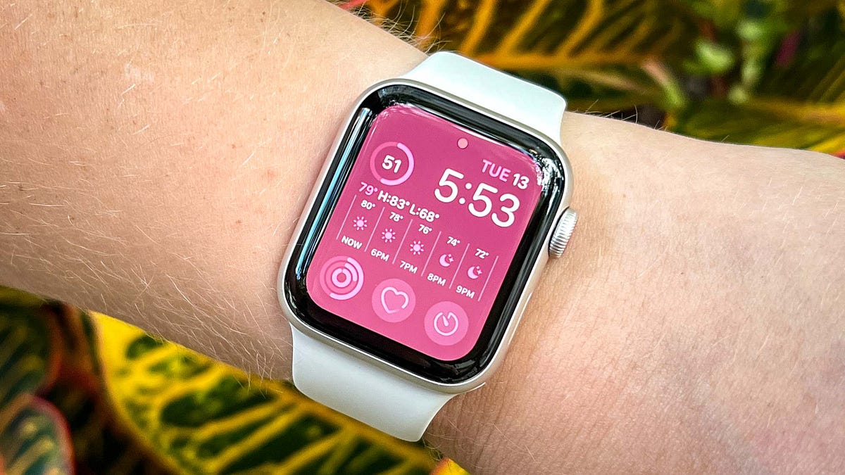 Apple Watch SE 2 — A Budget-Friendly Gem in the Smartwatch Realm | by ...