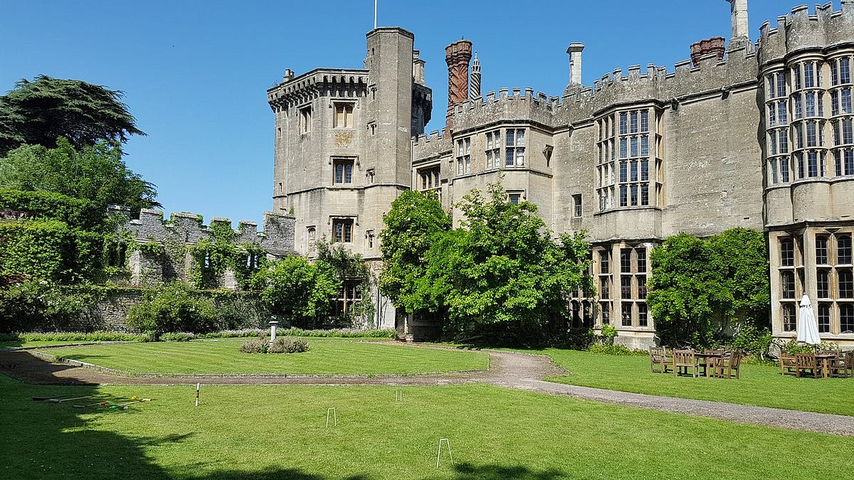 Inside the Medieval Castle Henry VIII and Anne Boleyn Honeymooned At ...