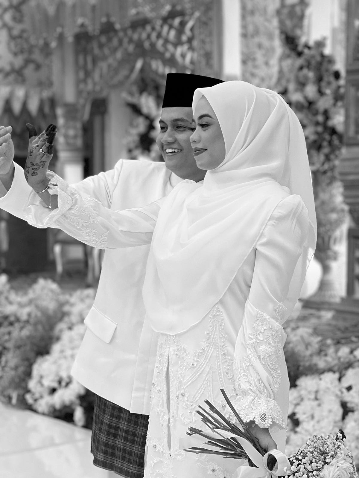 How’s Your Feeling? When Your Friend Gets Married | by Ulya. N | Medium