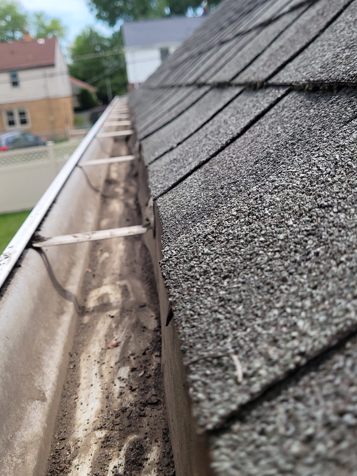 Minneapolis Gutter Cleaning — Exactly How to Get Rid of Gutter Gunk ...