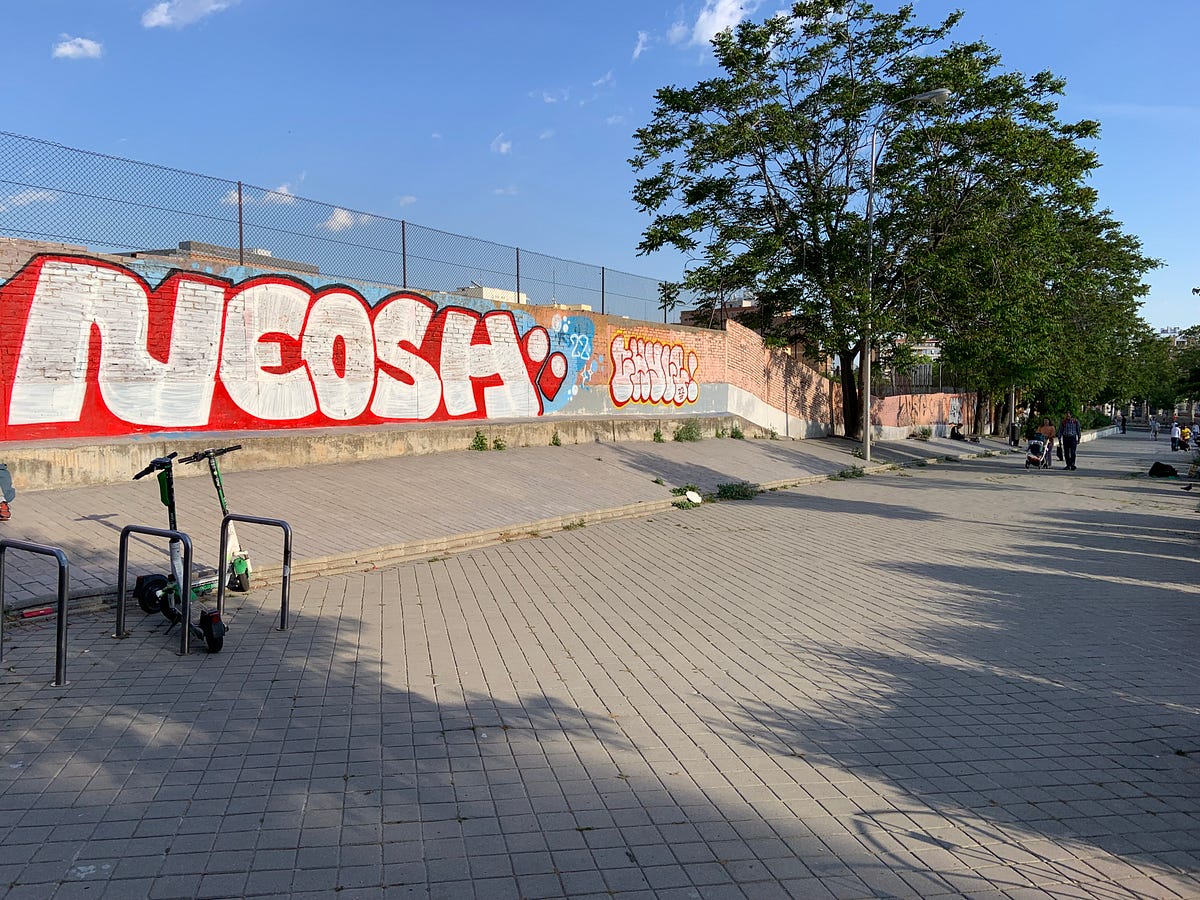 Una tristeza muy bonita. El otro día escuchaba a Carlos Boyero… | by ...