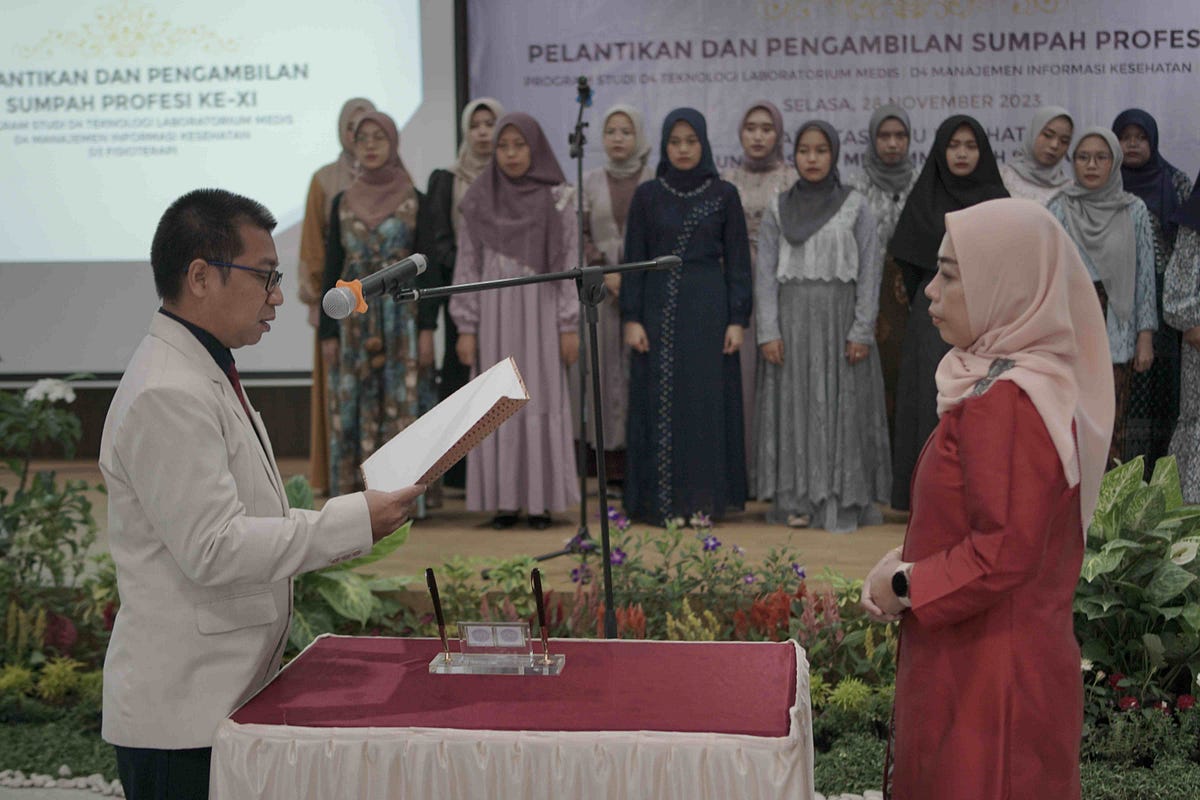 Pelantikan dan Sumpah Profesi Ke-XI Fikes Umsida, Jejak Langkah 39 Lulusan Menuju Profesi ...