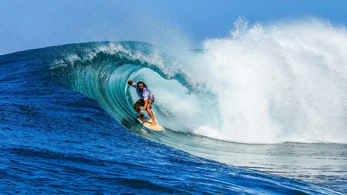 Surfing in the Mentawai islands-8 reasons why you should surf on the ...