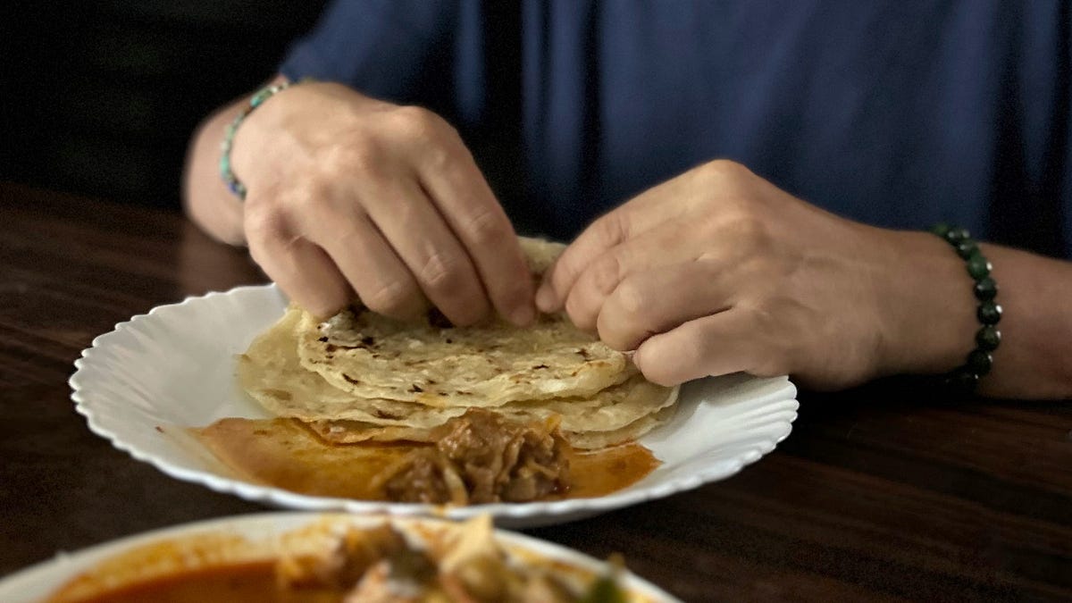 Eating With My Hands Doesn’t Make Me Less Civilised | by Ninad Kulkarni | Sharing Food | Jul ...